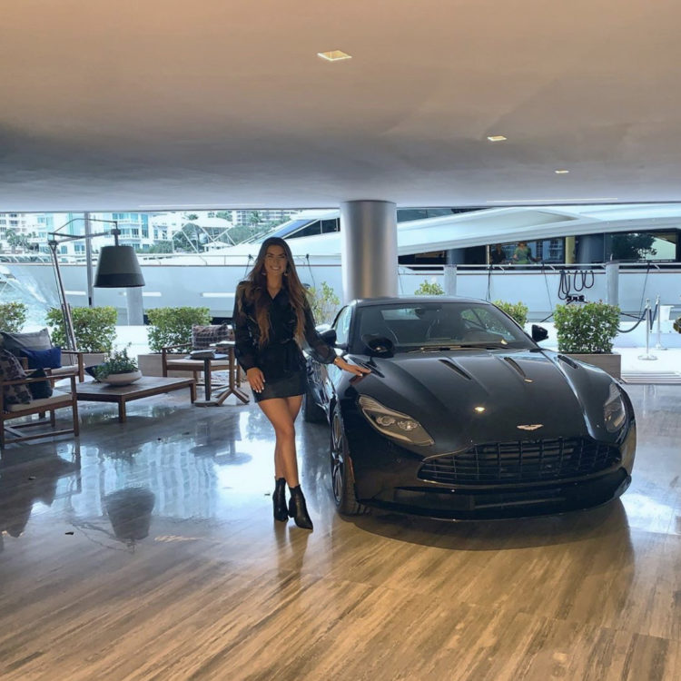 Mariah K. - Ace Models