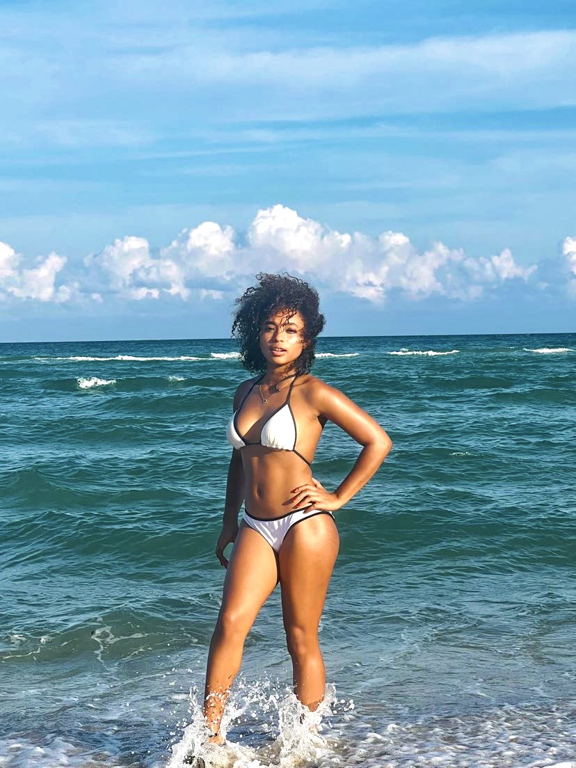 Ella B. | Ace Models